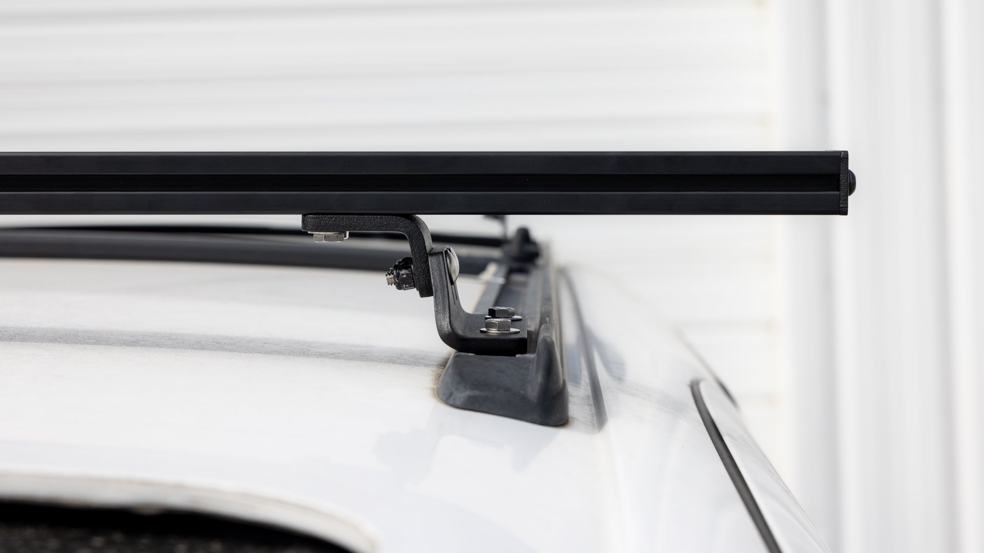 Universal Roof Rack Load Bars | Sherpa Equipment Co. — Rackstarz ...